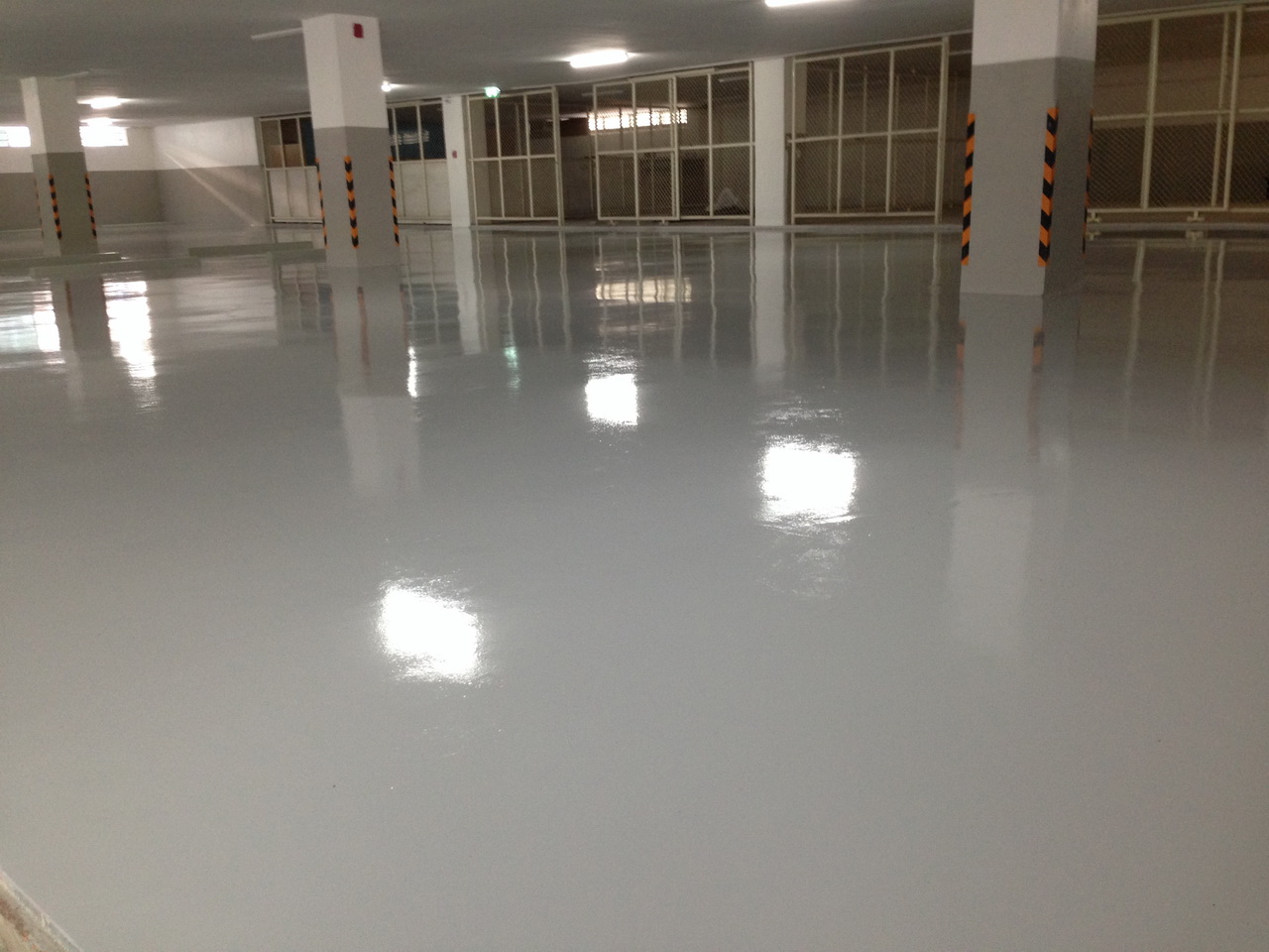 ระบบพื้น Epoxy Coating System - planbmultitech
